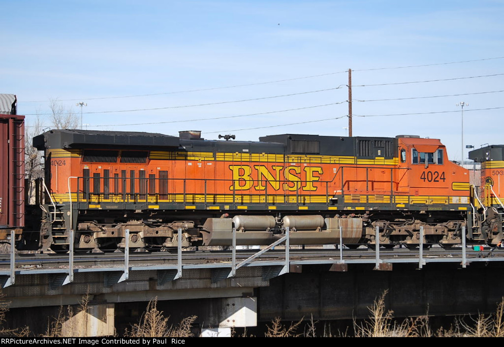 BNSF 4024